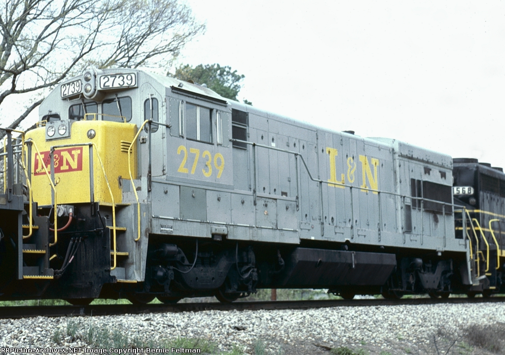 Louisville & Nashville U23B #2739,